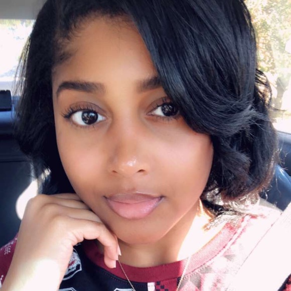 Quiana's Closet (@quianahunter) | Poshmark